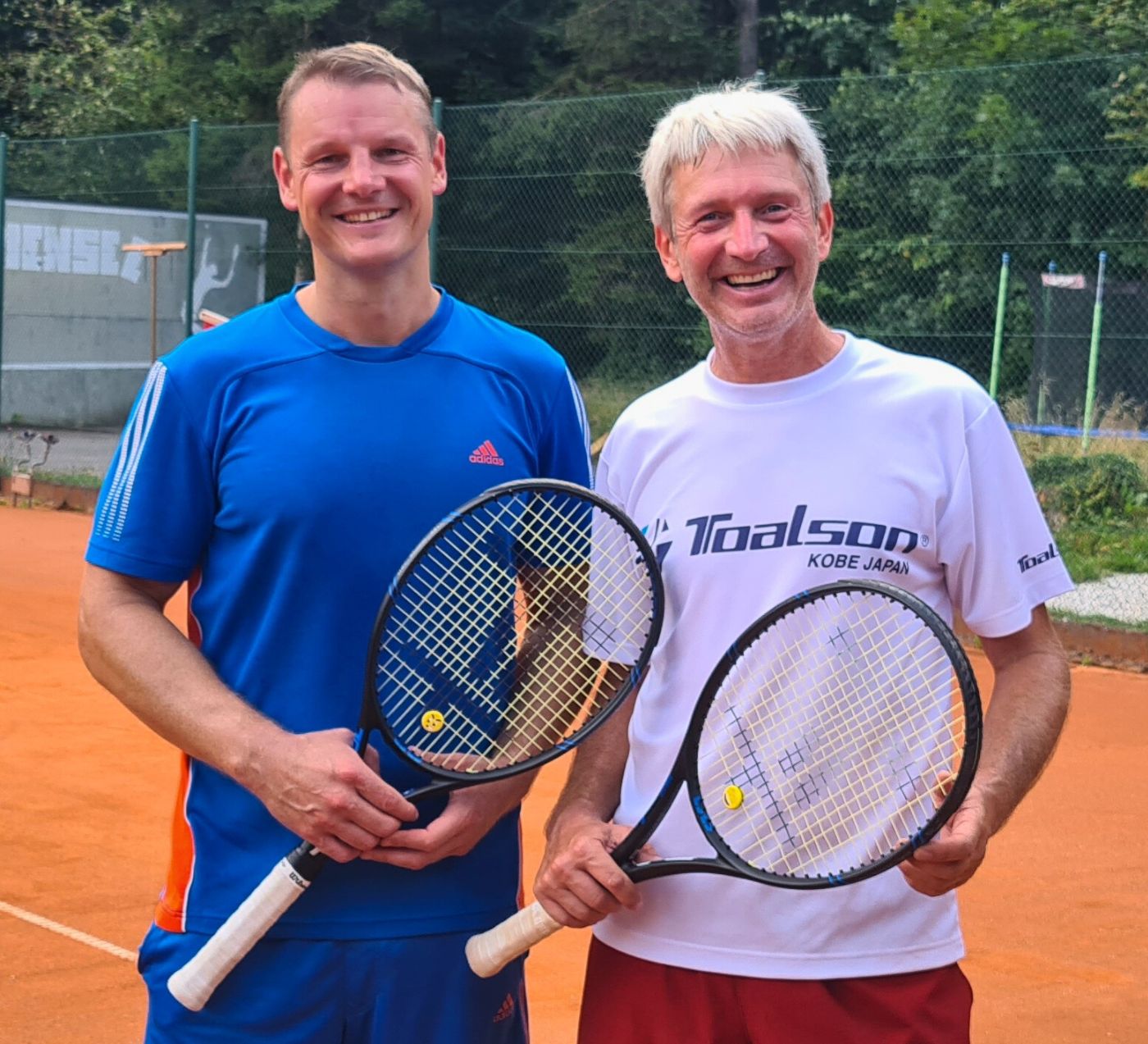 TOALSON.AT | EVERYTHING FOR YOUR TENNIS PLAY TODAY